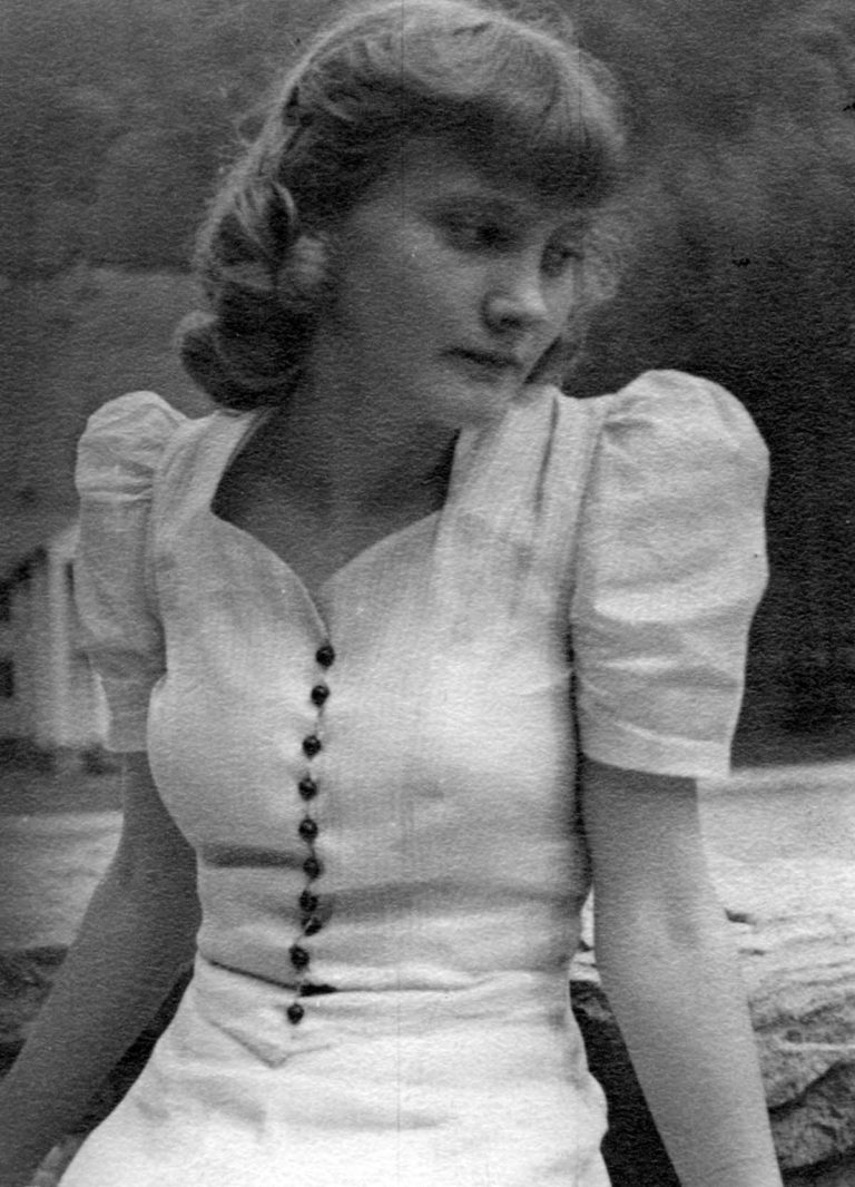 ELLEN AYERS HAYES Student Staff - PINE MOUNTAIN SETTLEMENT SCHOOL ...