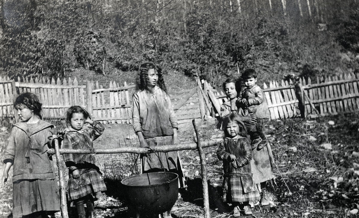 BIBLIOGRAPHY Settlement Schools Southern Appalachians - PINE MOUNTAIN ...