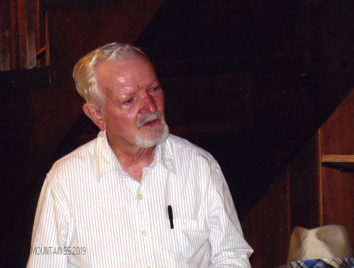 MATTHEW BOGGS Student Staff - Pine Mountain Settlement School