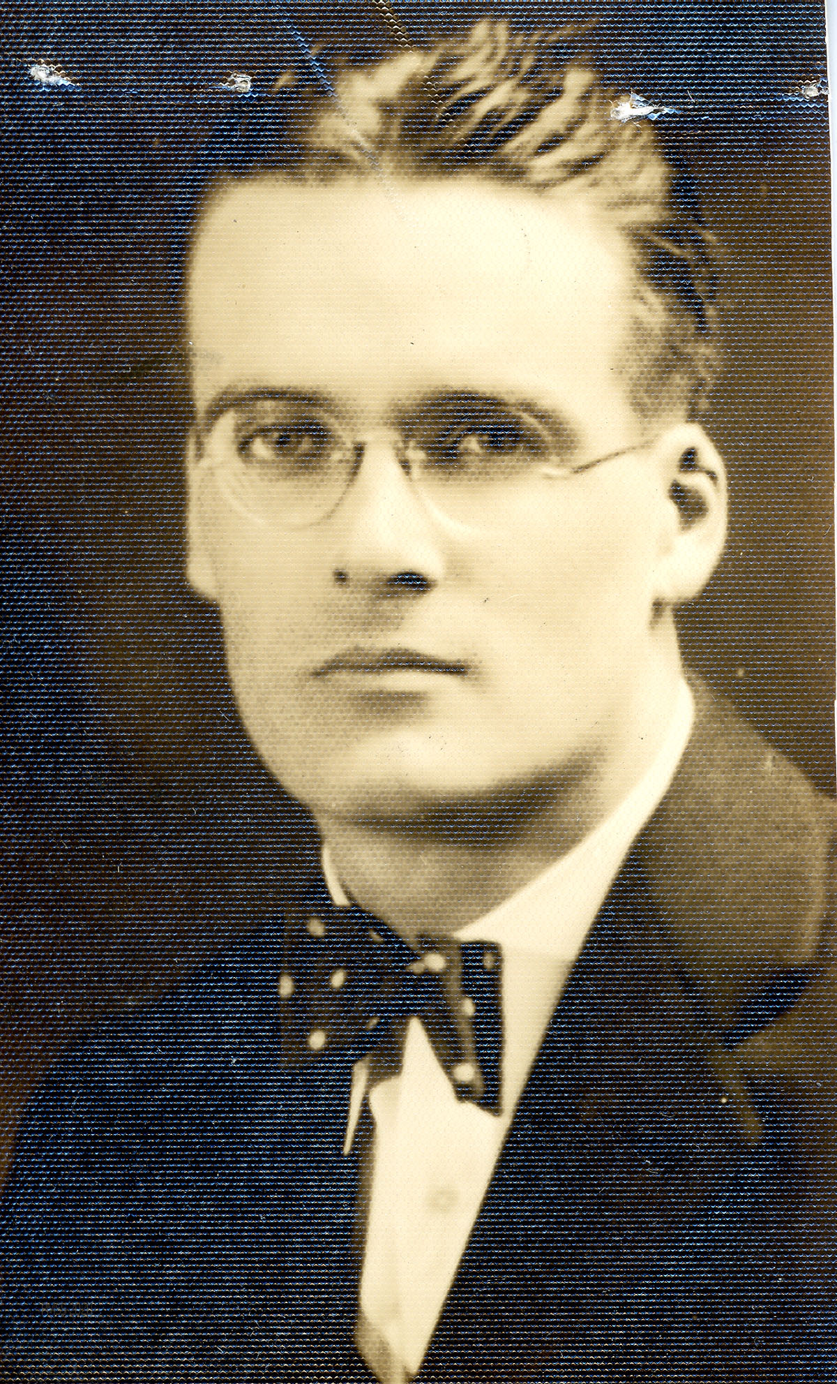 Dr. KENNETH GOULD Staff - PINE MOUNTAIN SETTLEMENT SCHOOL COLLECTIONS